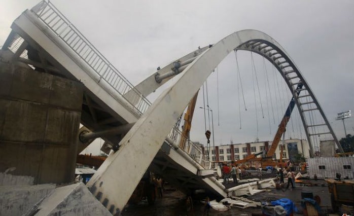 Common Causes of Failure of Bridge Structures Common Causes of Failure of Bridge Structures