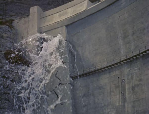 7 Cracking Control Methods in Concrete Dams - The Constructor