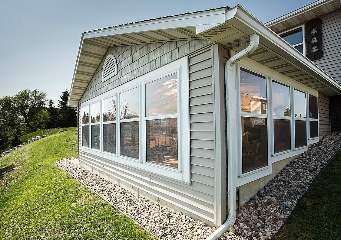 Low-E Glass: Types, Advantages, and Applications - The Constructor